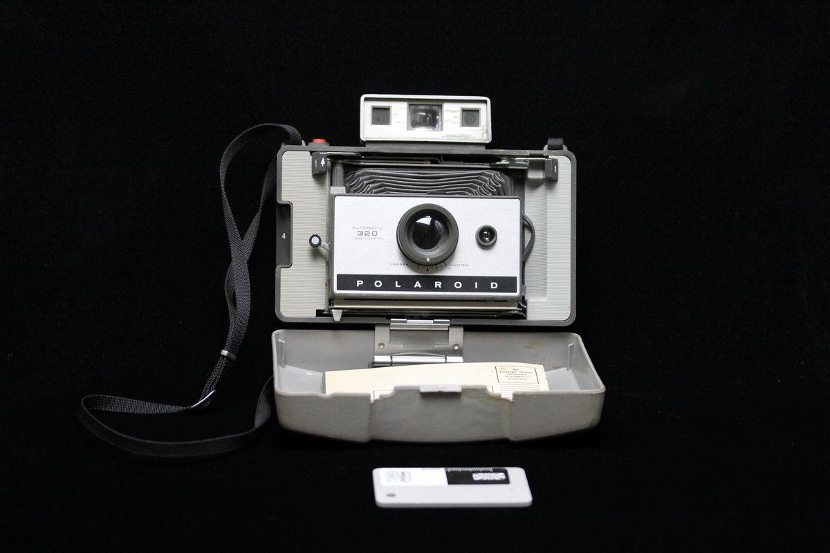 Polaroid 320 Automatic Land Camera - Whakatāne Museum Collections ...