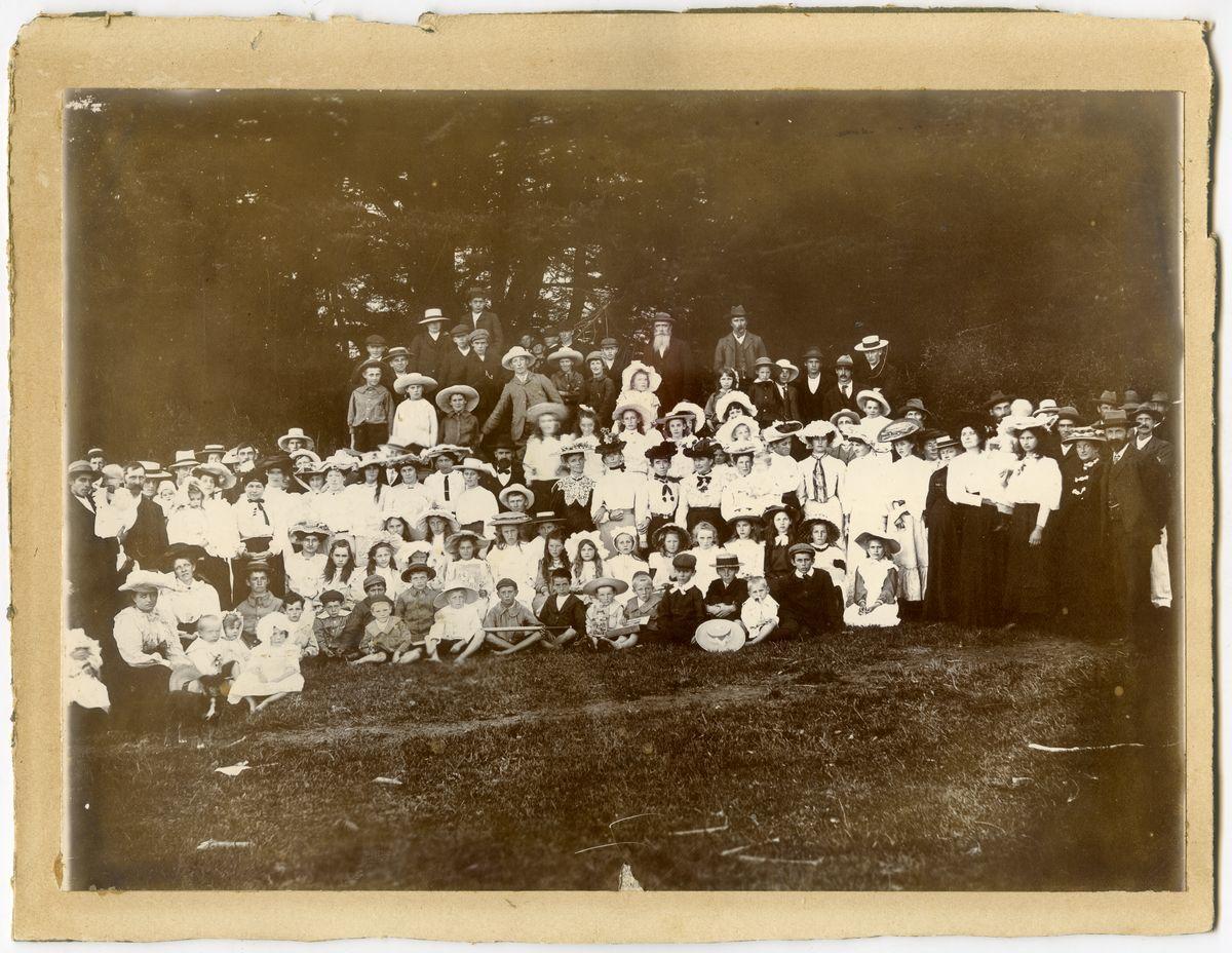 Group Portrait, Paerata Ridge School Picnic, Ōpōtiki - Whakatāne Museum ...