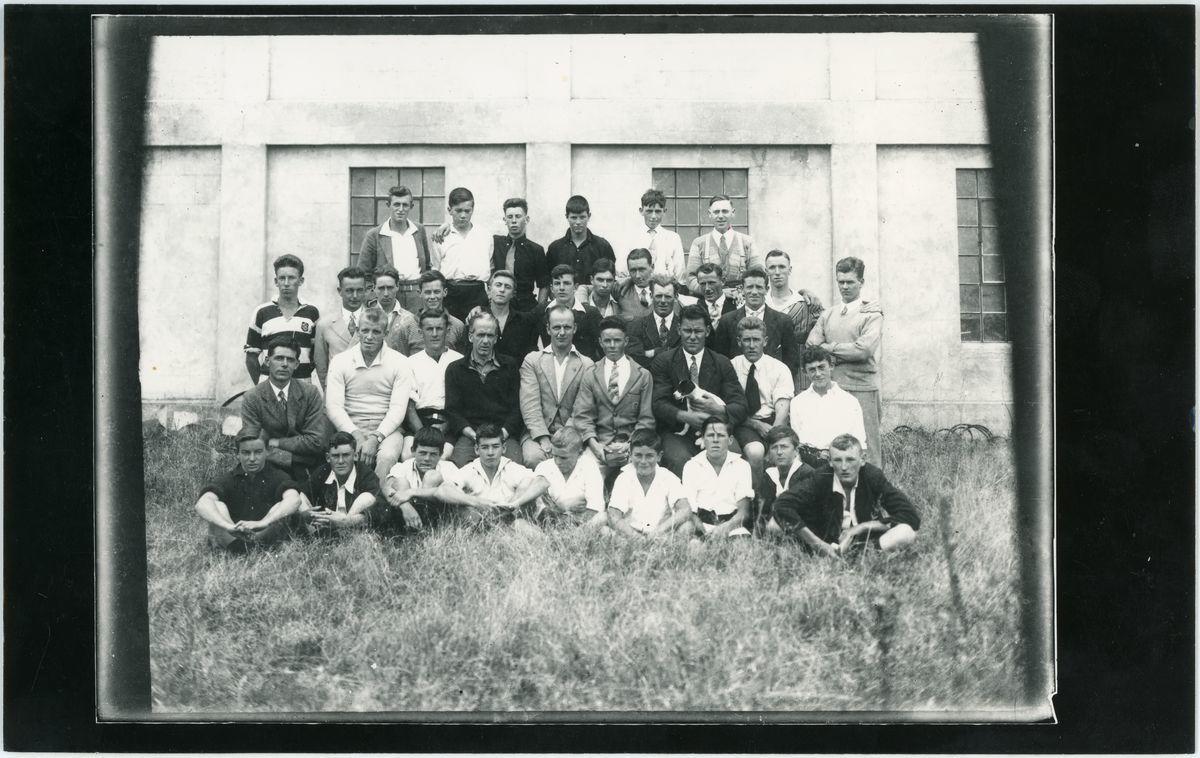 Group Portrait, Methodist Bible Class, Kopeopeo - Whakatāne Museum ...