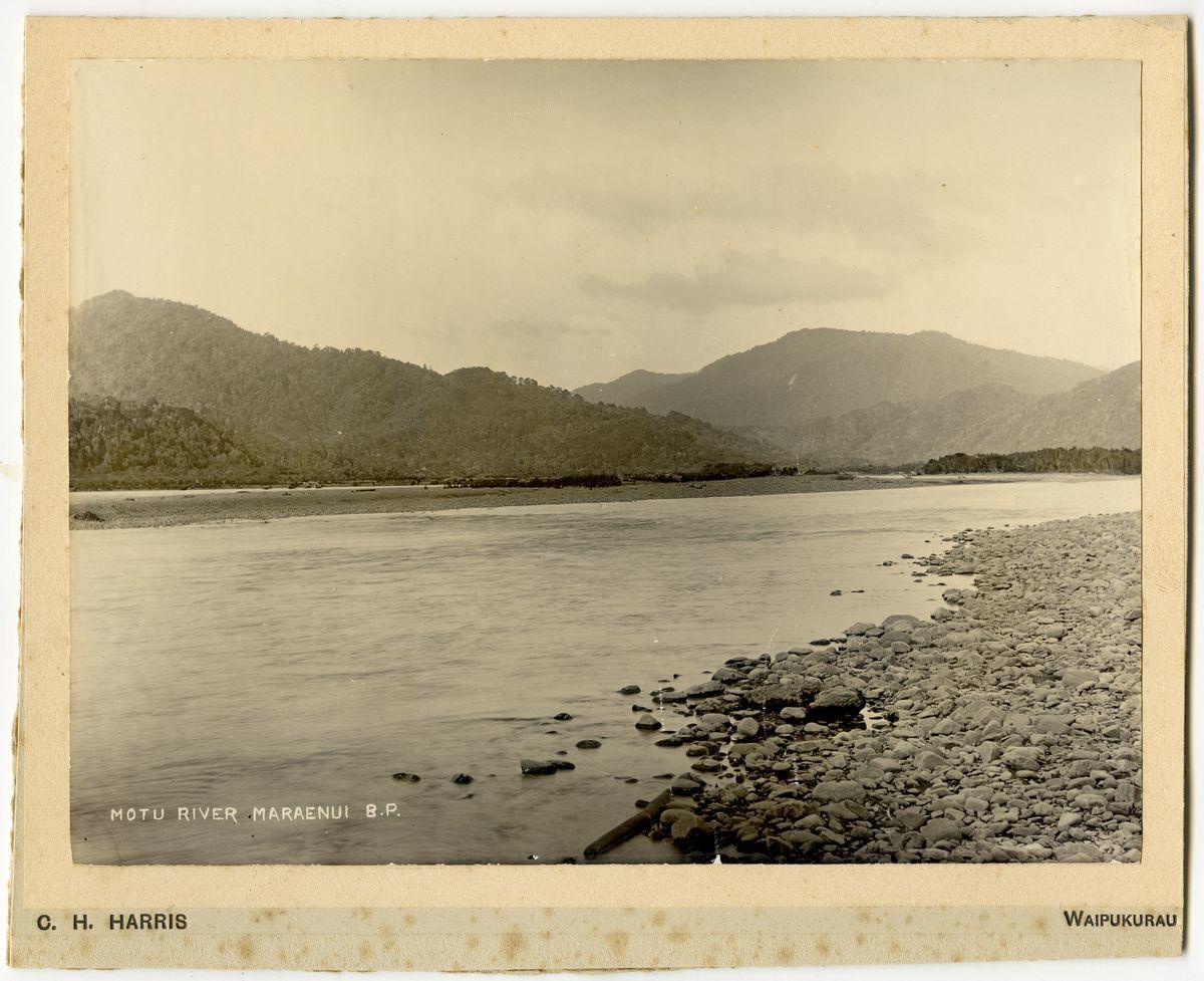 View, Mōtū River, Maraenui - Whakatāne Museum Collections & Research
